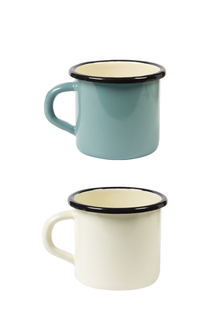 Tasses en fer émaillé > AH TABLE